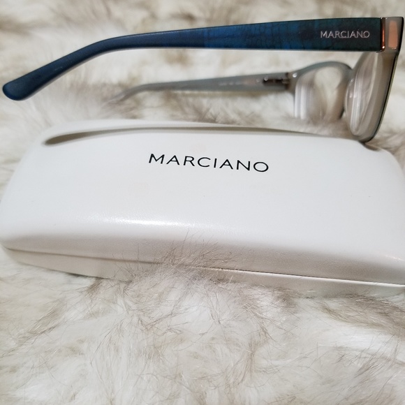 Guess by Marciano | Accessories | Guess By Marciano Gm26 Frame | Poshmark